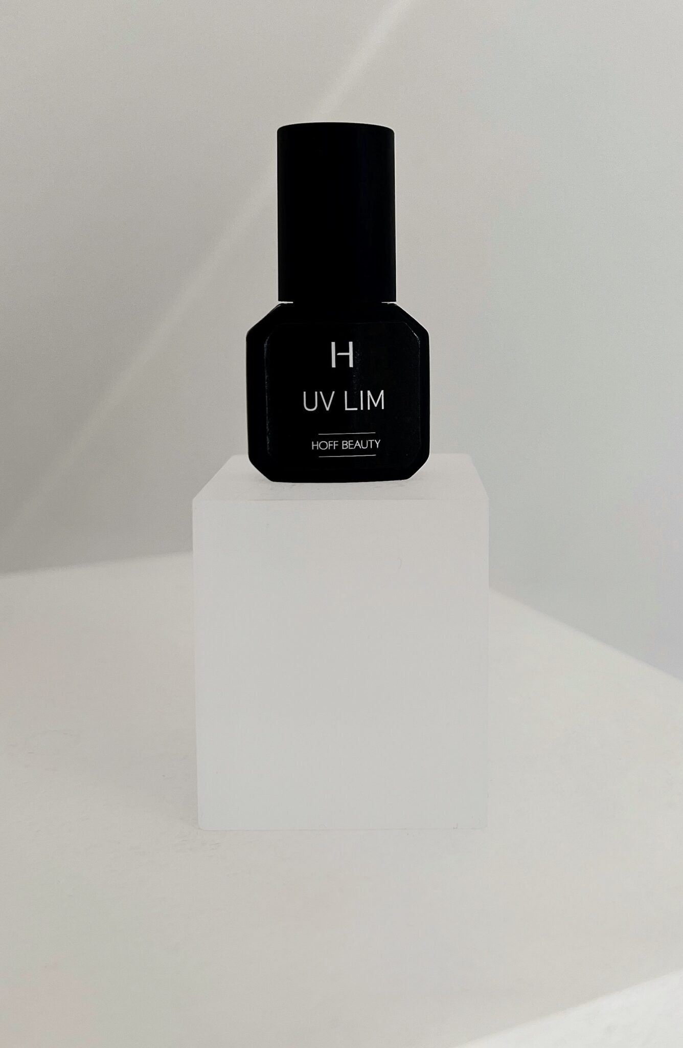 Lim - Hoff Beauty